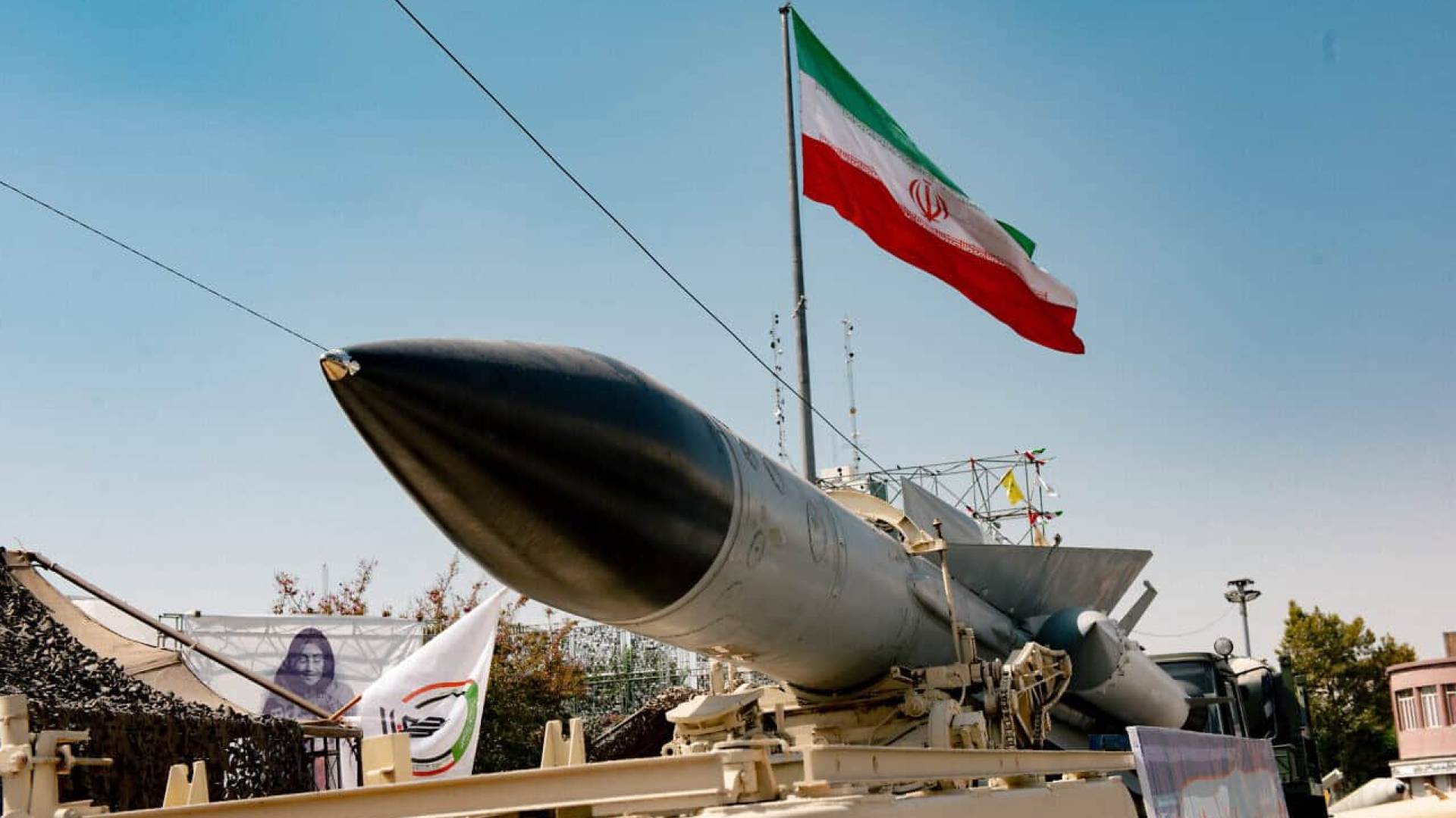 Roya News | Iran aims to fire 2,000 missiles at once in next war with ...